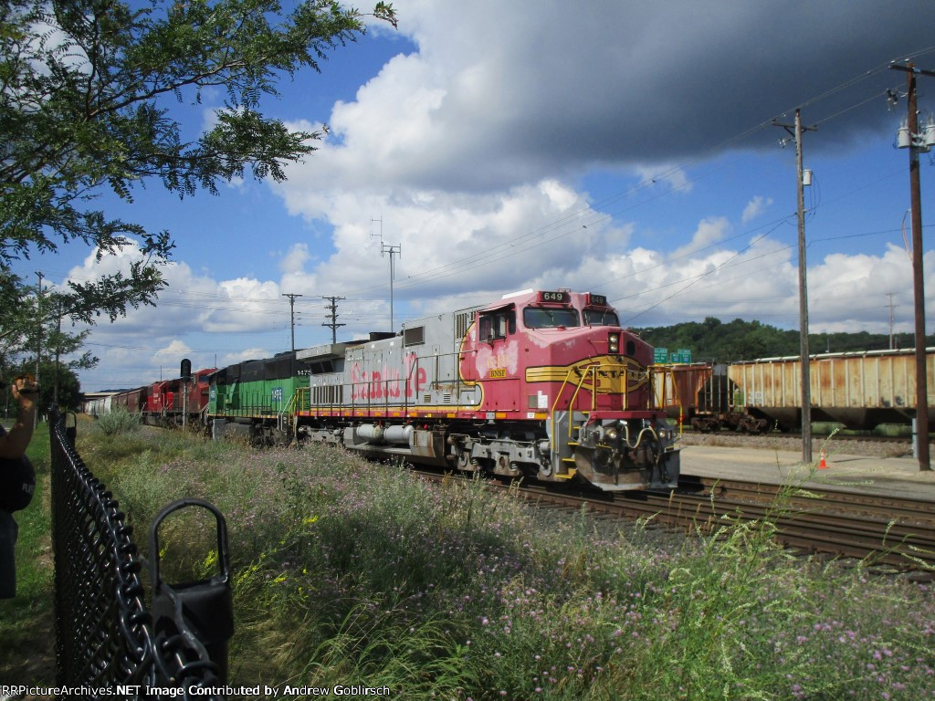 ATSF 649, BN 1475, CP 9592 & 6246